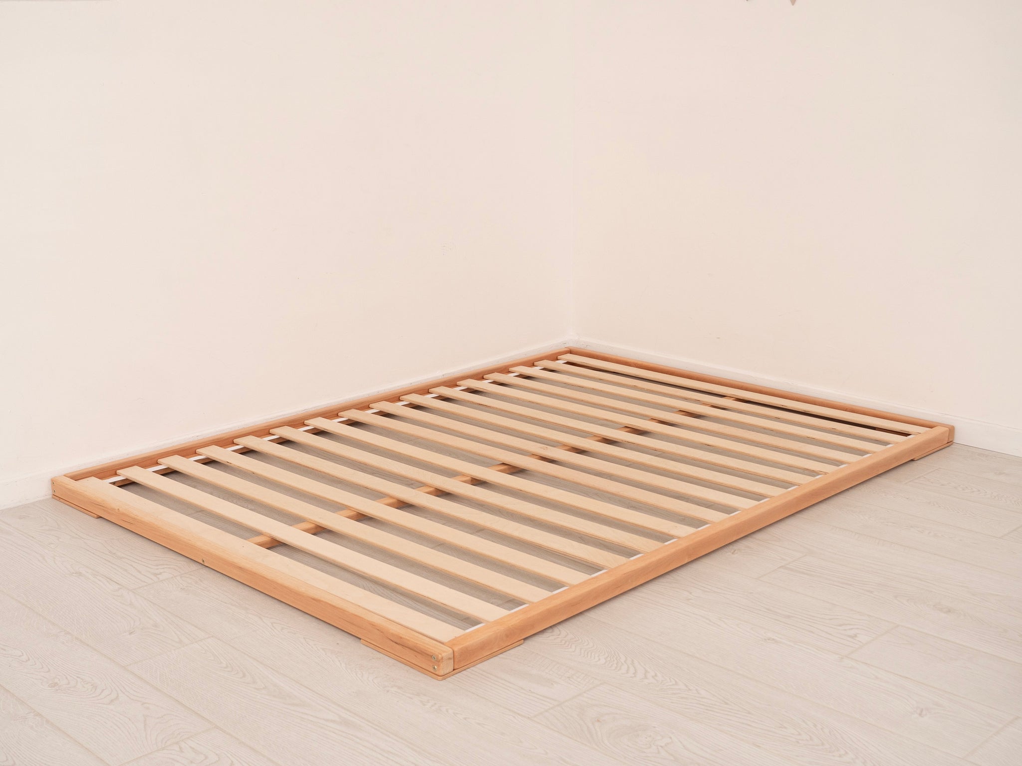 Zen Low Profile Bed with slats – busywood.com